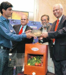 When An Earthquake Hit Gujarat, He Invented "Mitticool", A Clay Fridge ...