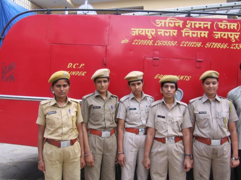 Meet The Fearless Female Fire Fighters of Rajasthan - The Better India