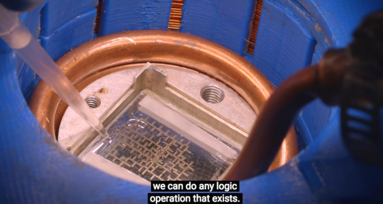 8 Things You Should Know About the Amazing Computer That Runs on Water ...