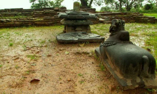 Watch a Forgotten, Beautiful Ancient Town in Karnataka Come Alive in 9 ...