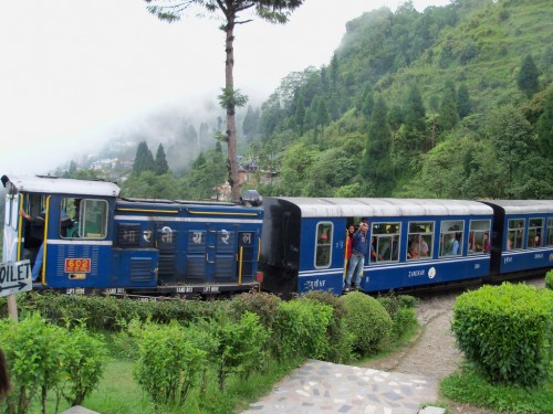 5 Spectacular Mountain Railway Journeys of India You Must Experience ...