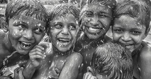These 12 Brilliant Black & White Pictures Capture India's Soul
