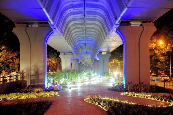 Mumbai Gets its First Under-Flyover-Garden in Matunga