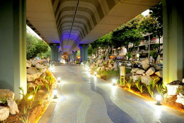 Mumbai Gets its First Under-Flyover-Garden in Matunga