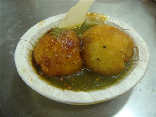 Discover Sarafa Bazaar, Indore's Street Food Night Market.