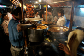 10 Must Try Lucknowi Delicacies and the Best Eateries to Savour Them