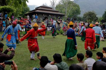 10 Little Known Traditional Folk Theatre Forms of India