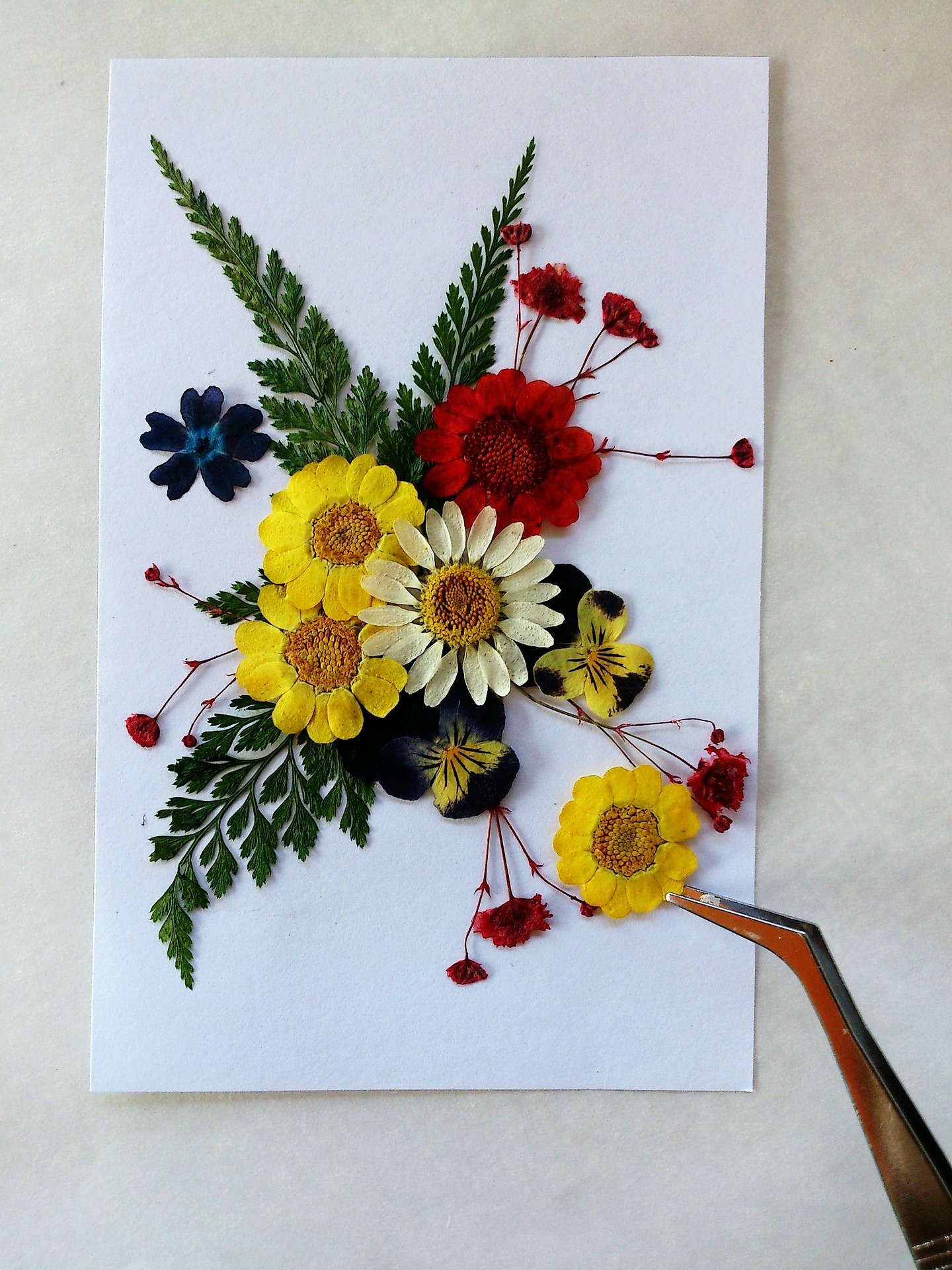 Recycle Cut Flowers and Bouquets at Home with these Helpful Tips