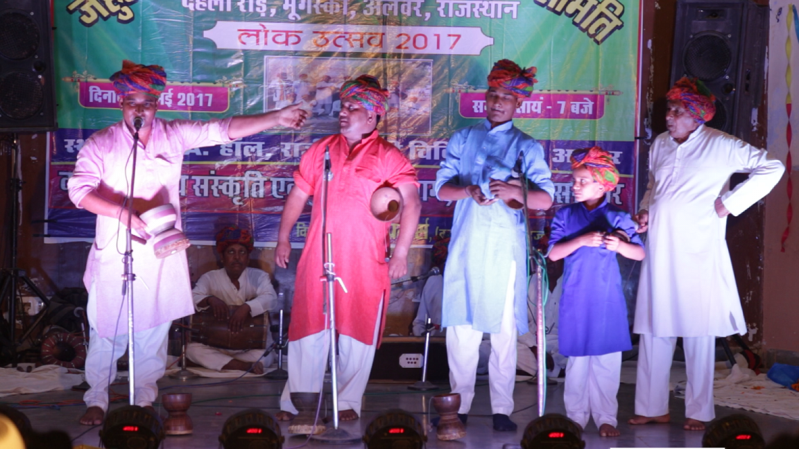 Meet Two Generations of Folk Musicians Trying to Keep Their Art Alive