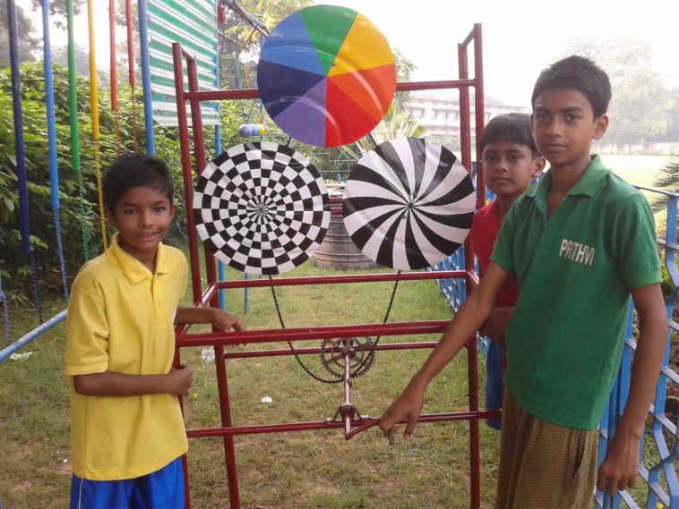 These Kids Turned Their Schoolyard Waste Into a Science Park!