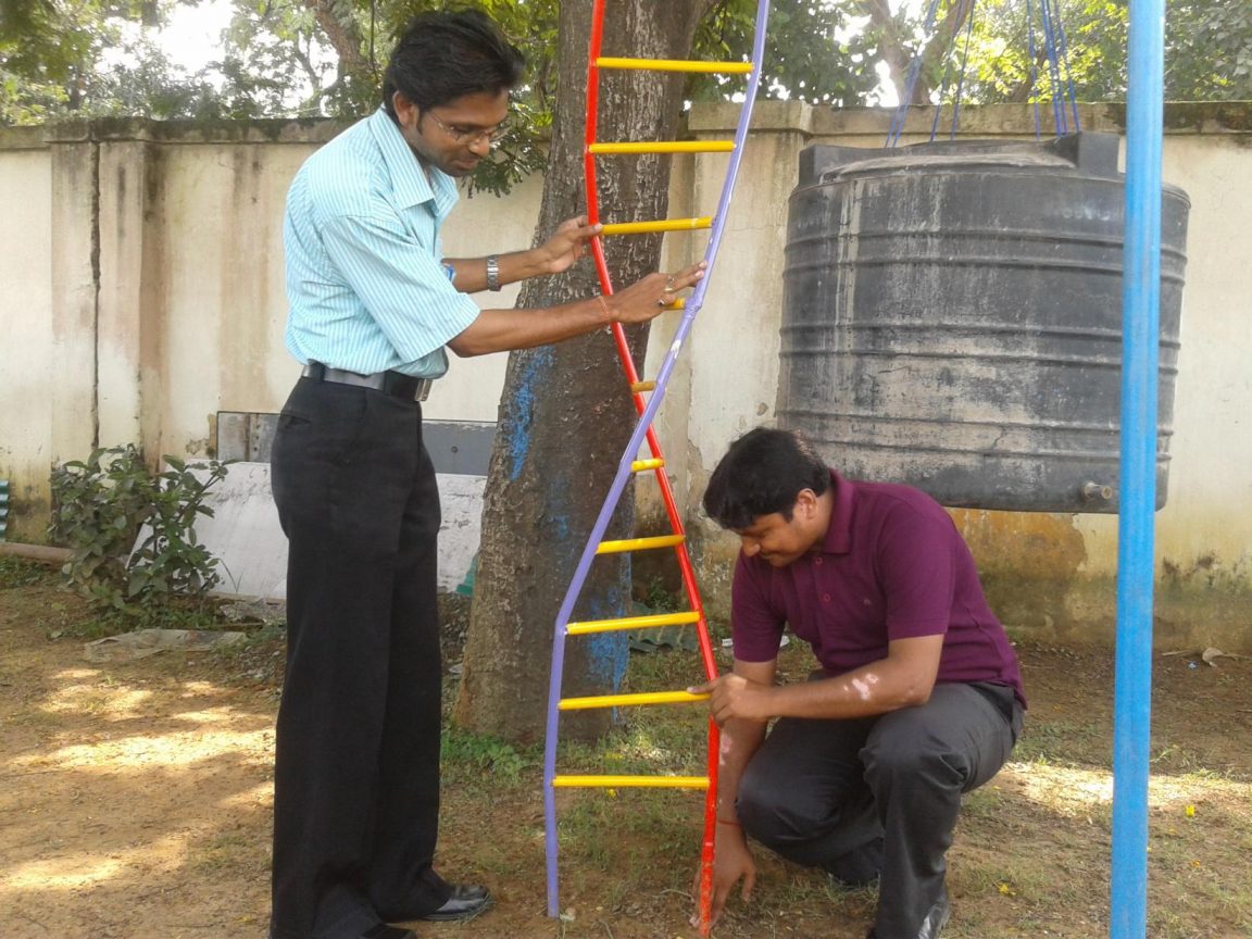 These Kids Turned Their Schoolyard Waste Into a Science Park!