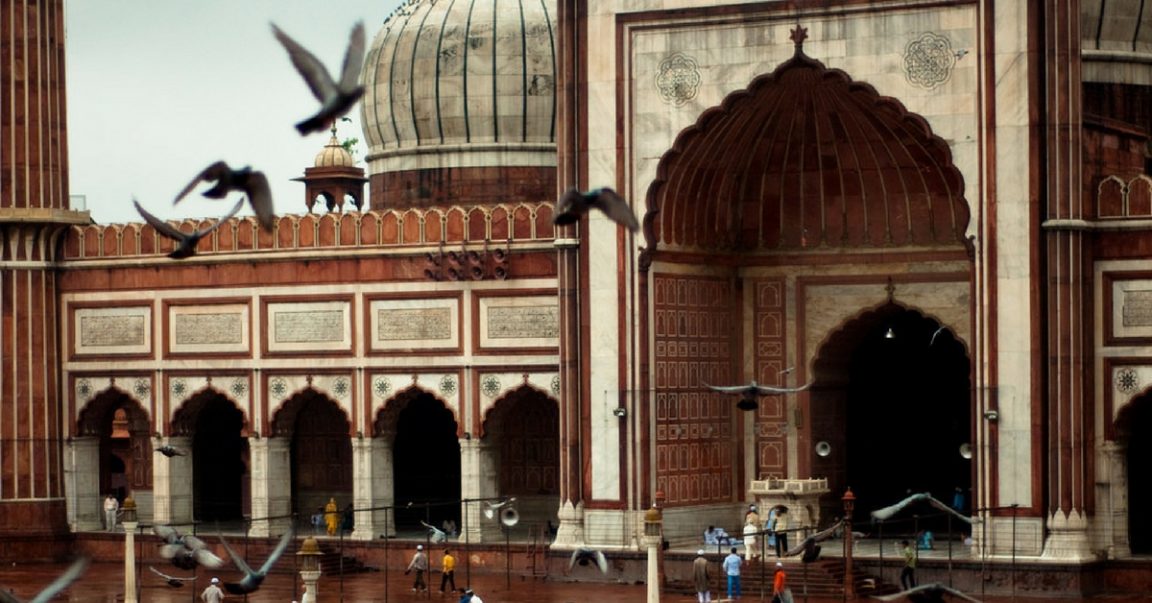 Timeless & Magnificent, Take a Look at Most Beautiful Mosques in India