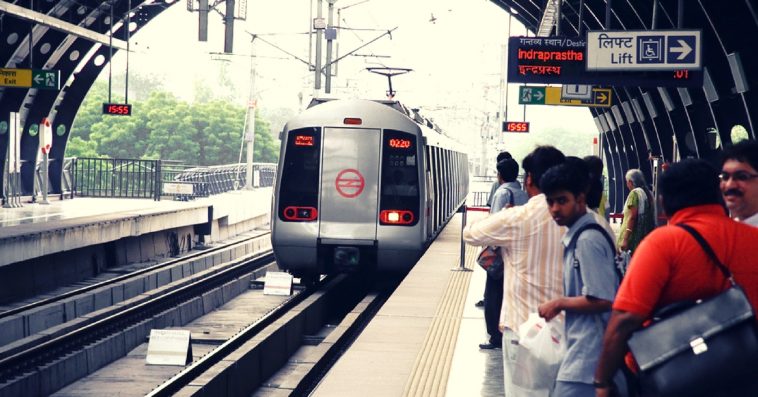 Delhi Metro To Get 101 More Trains & 2 New Routes by March 2018
