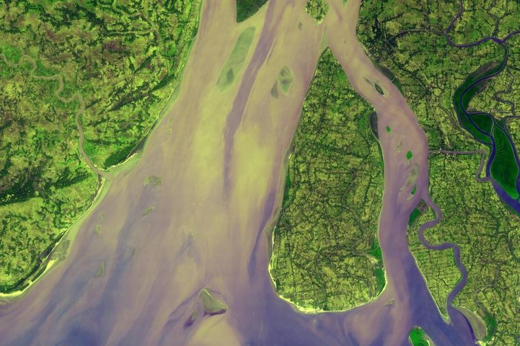 These 21 Stunning Photos Show How India Looks From Space