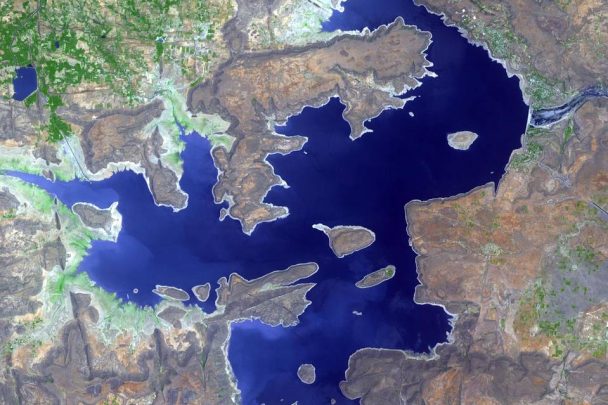 These 21 Stunning Photos Show How India Looks From Space