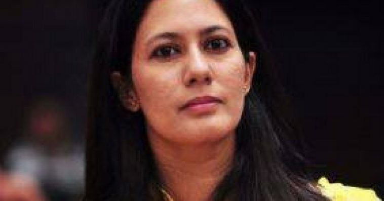 Meet 10 Amazing 'First Ladies' Honoured By The President of India