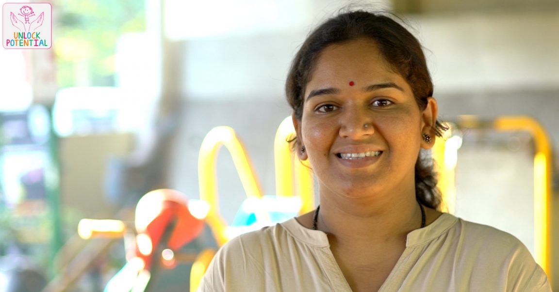 This Mother of Two Teaches Kids Who Used to Beg on Mumbai Streets