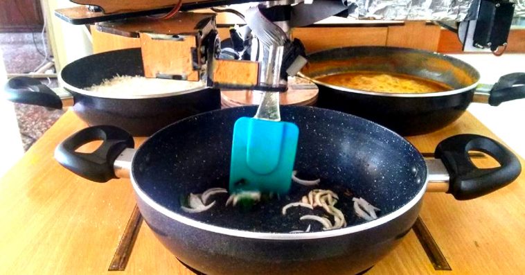 Bengalureans Build Robotic Chef Which Can Cook 100+ Indian Dishes