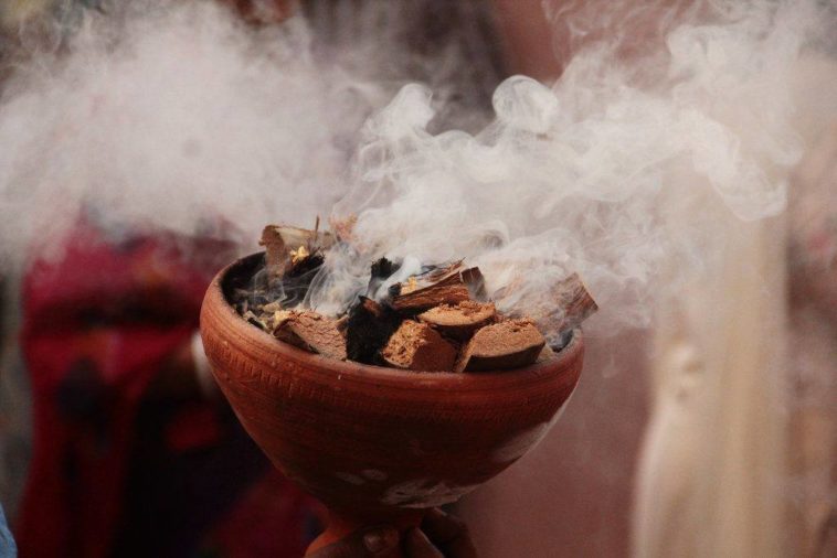 Fire, Earth & Incense: All You Need To Know About Bengal's 'Dhunuchi ...