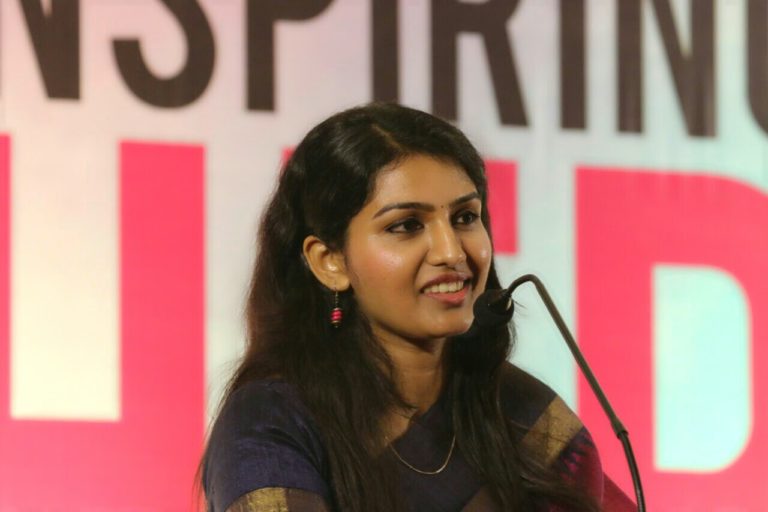 IAS Topper Renu Raj Shares How to Ace the Exam While Juggling a Job!