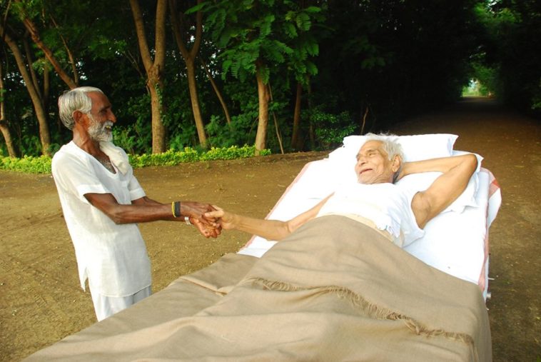 Google Honours Baba Amte- 5 Unique Stories From The Life of a Legend