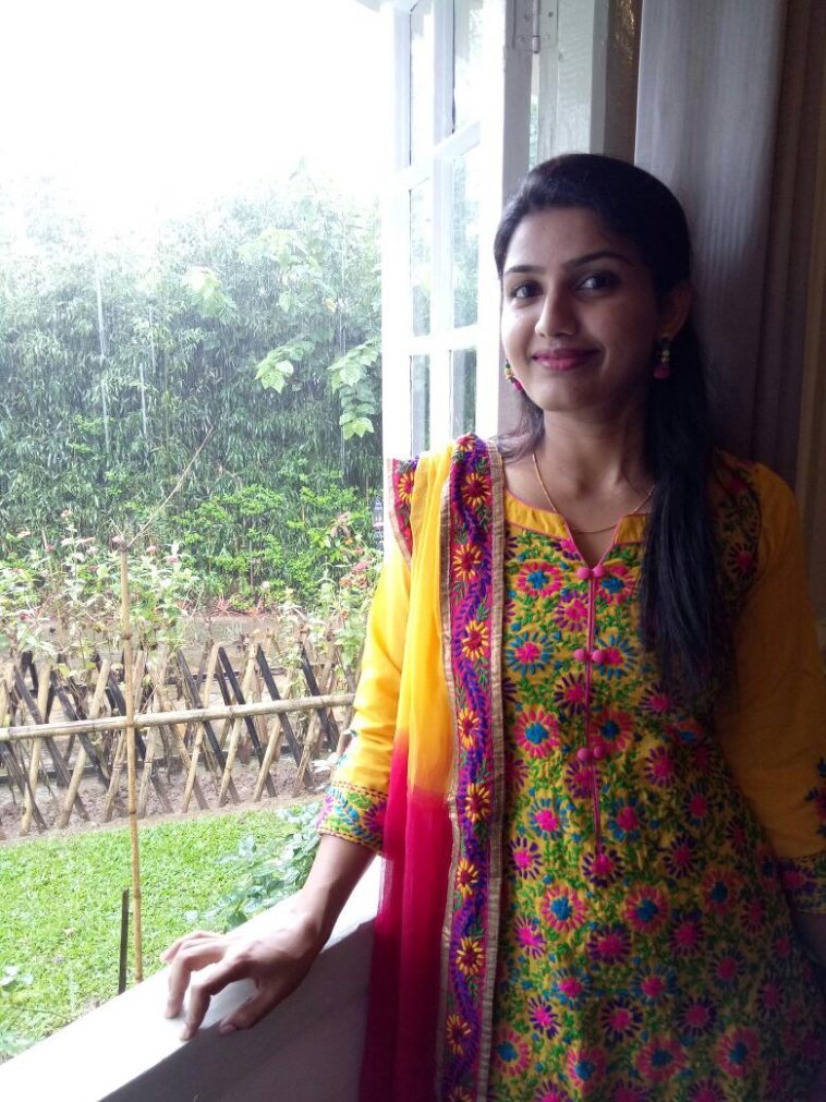 IAS Topper Renu Raj Shares How to Ace the Exam While Juggling a Job!