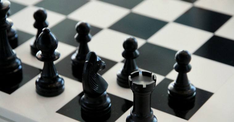 Meet the IIT Alumnus Behind India's first 'Triwizard Chess' for 3 Players!