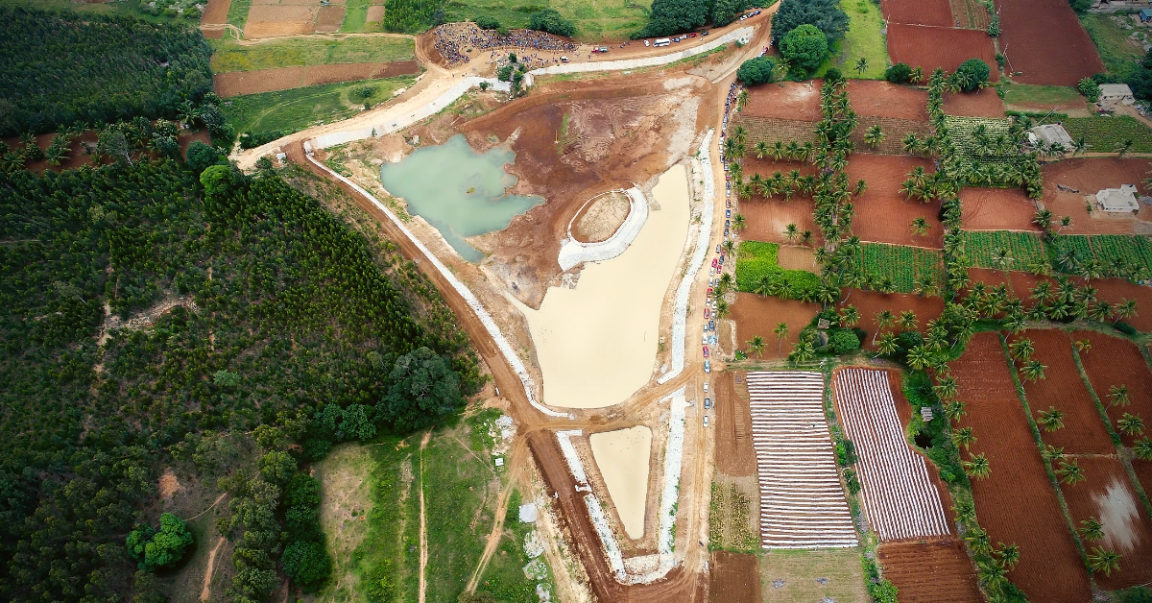 This Man Turned a Filthy 10-Acre Lake into a 30 Ft Deep Water Reservoir!