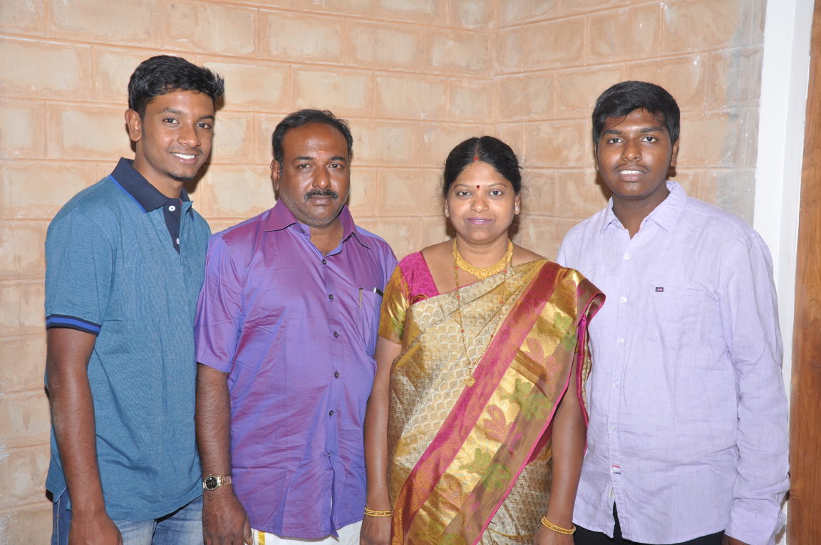 Sun-dried Blocks, Windmill: B'luru Fam Builds Green Home in 6 Months