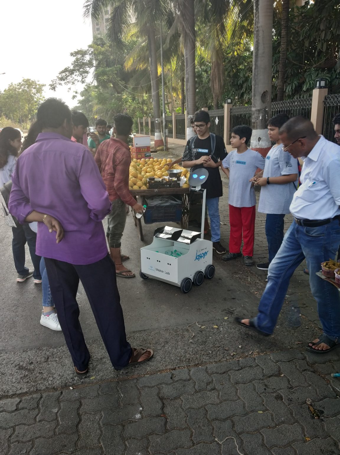 Mumbai Teens Build Jasper Robot That Delivers Things!