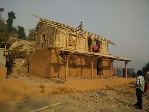 Architect Duo Use 'Earth Blocks' To Keep Homes 7 Degrees Cooler!