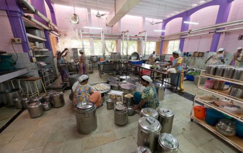 'Solar Bowl' Keeps Kitchen Cool Despite Using Steam to Cook 1,000 Meals