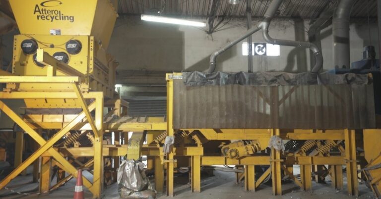 Brothers Extract Gold & Silver From E-Waste, Save 100000 Metric Tonnes ...