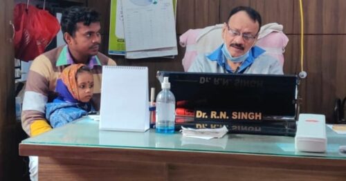 For 35 Years, Doctor Treats Patients for Free & Pays for Their Meds ...