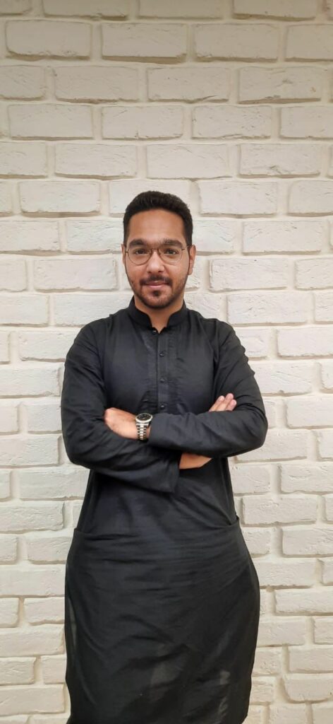 23-YO Engineer Converts Old Two-Wheelers Into EVs in 2 Days