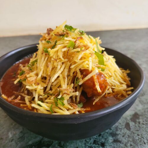 This Mom & Son’s Cafe in a Gujarat Town Serves Authentic Parsi Food