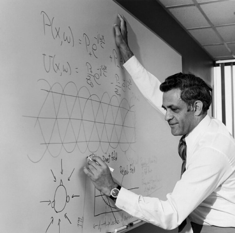 The 'Bose of Sound' Who Created First Noise-Cancelling Headphones