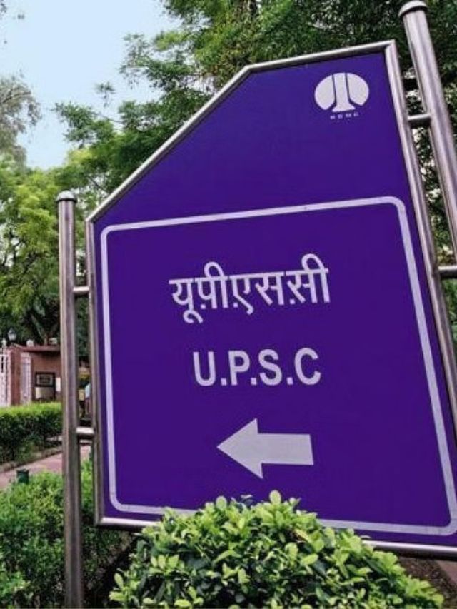 10 Books To Help UPSC CSE Aspirants Clear The Exam