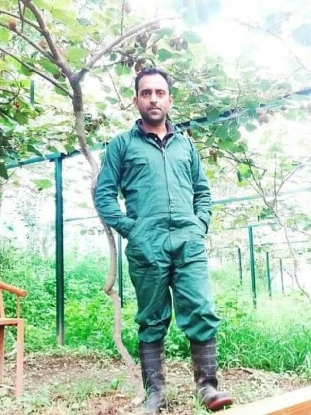 Ex-Techie Turns Barren Land into Sprawling Organic Fruit Farm, Earns Rs ...