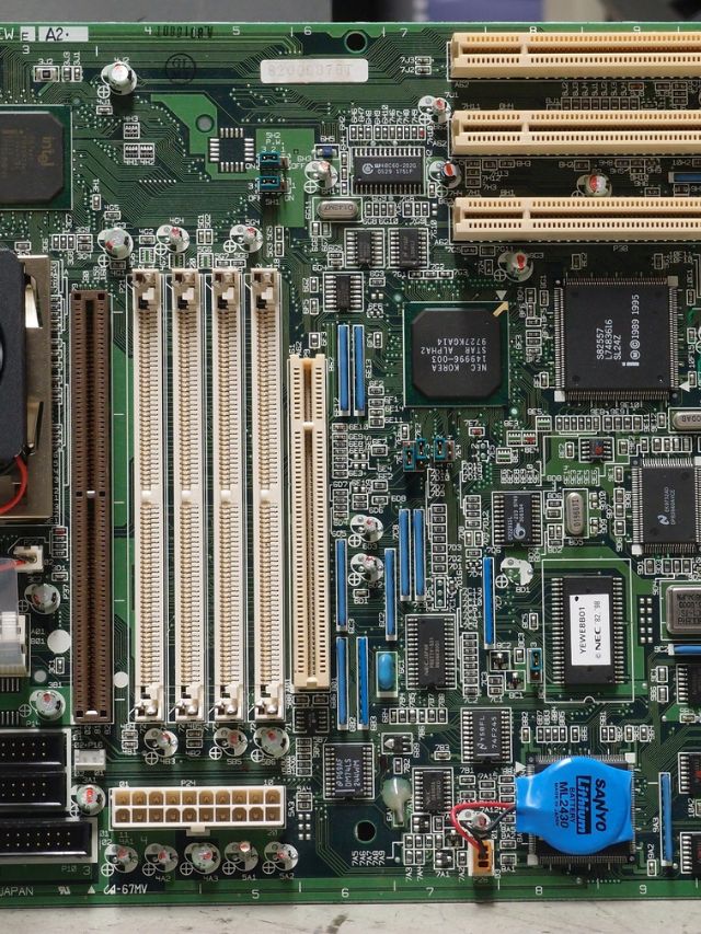 All About the Startup Behind The First 'Made-In-India' Desktop Motherboard