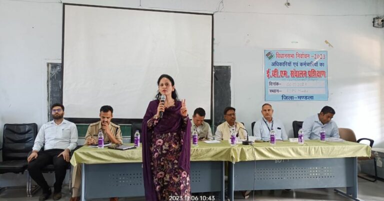 IAS Officer Saloni Sidana Shares Strategy To Crack UPSC in 1st Attempt