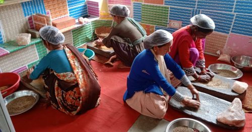 3 College Friends Take Uttarakhand's Traditional 'Pahadi' Salt To The World