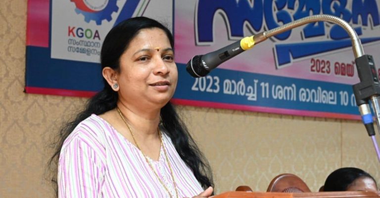 Homemaker to Entrepreneur: Woman's Coconut Biz Earns Rs 20 Lakh/Month