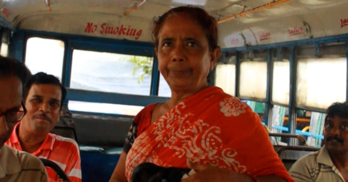 Meet Dolly Rana, a 58-YO Saree-Clad Bus Conductor From West Bengal